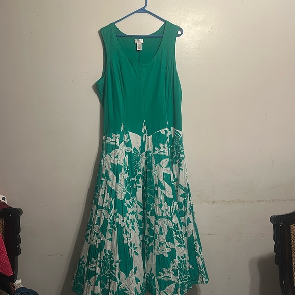 oso | Dresses | Oso Casual Elegant Green And White Maxi Dress | Poshmark
